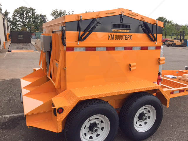4 Ton BIG A KM-8000T Diesel Heated Asphalt Box Trailer For Sale ...