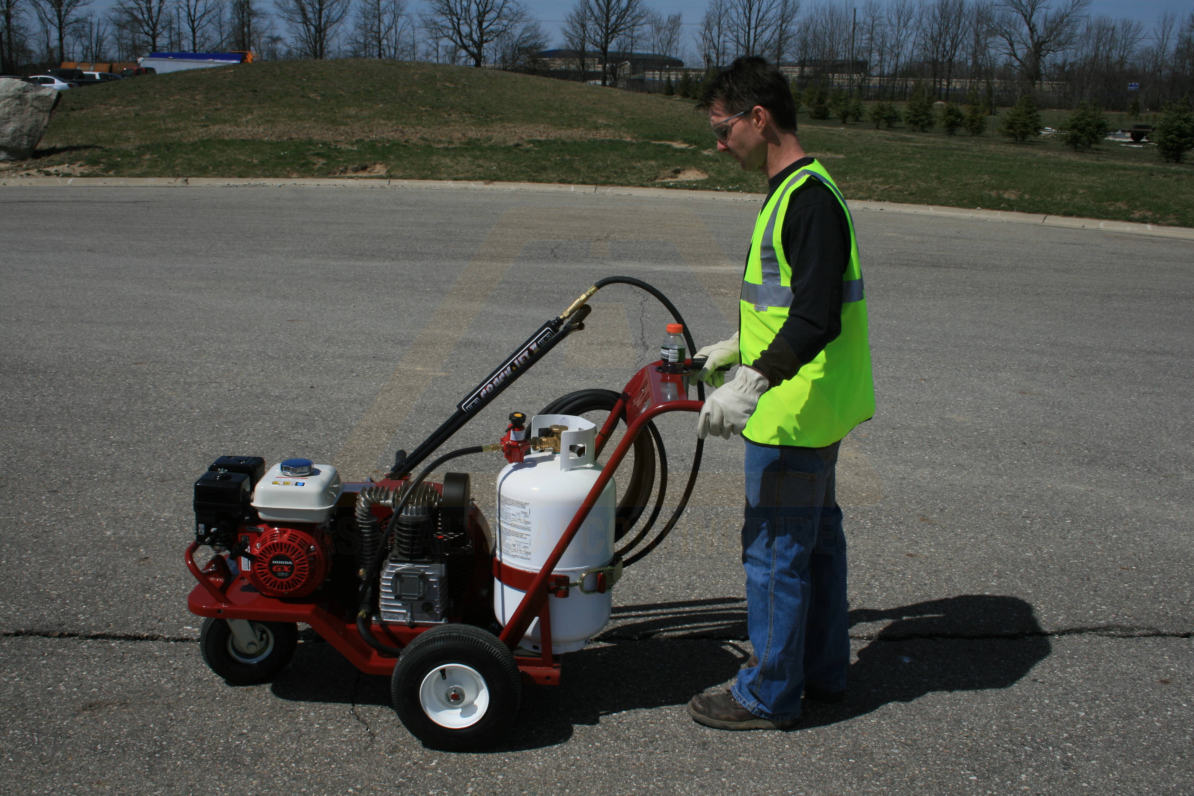 Crack Jet II Professional Asphalt Hot Crack Cleaning Machine For Sale ...