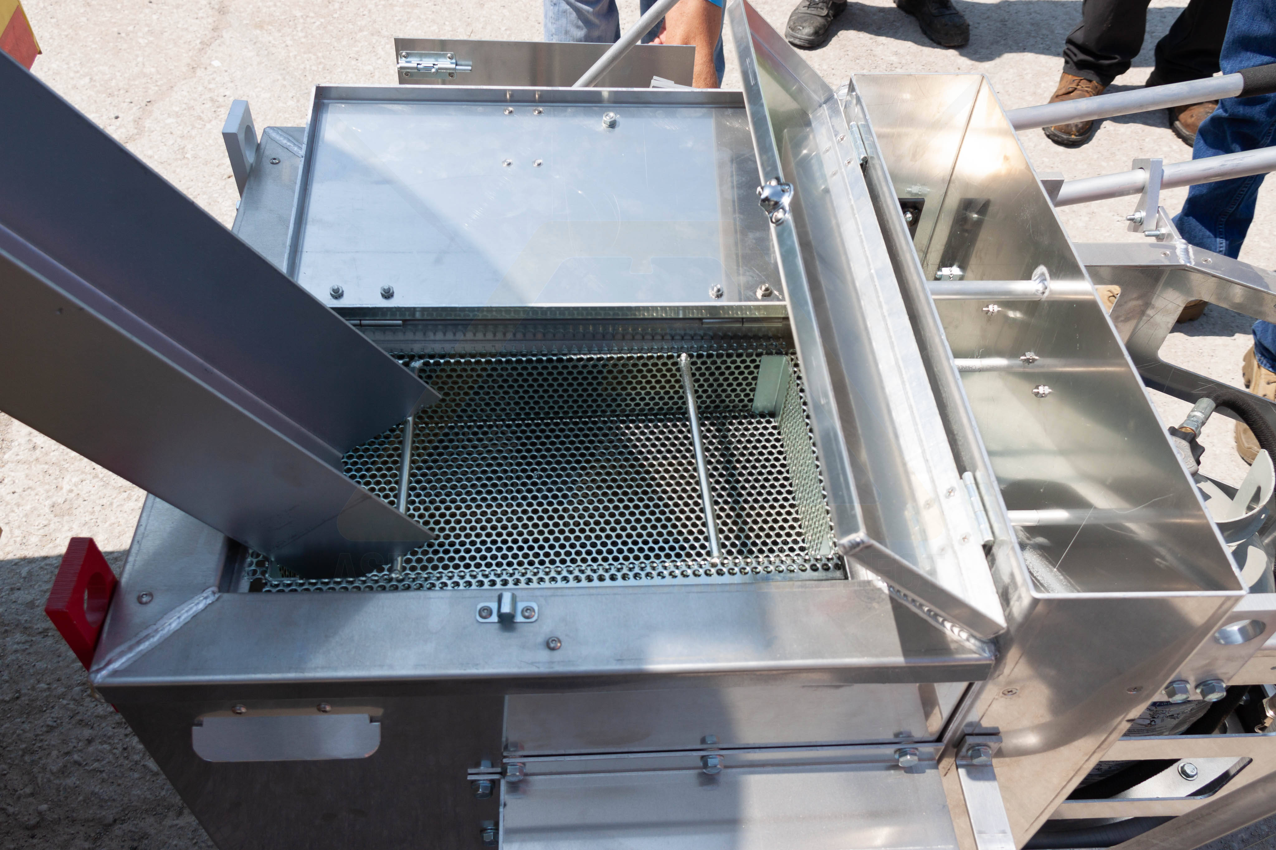 ASE Titan ThermoMark HandLiner 300 Thermoplastic Striping Machine For ...