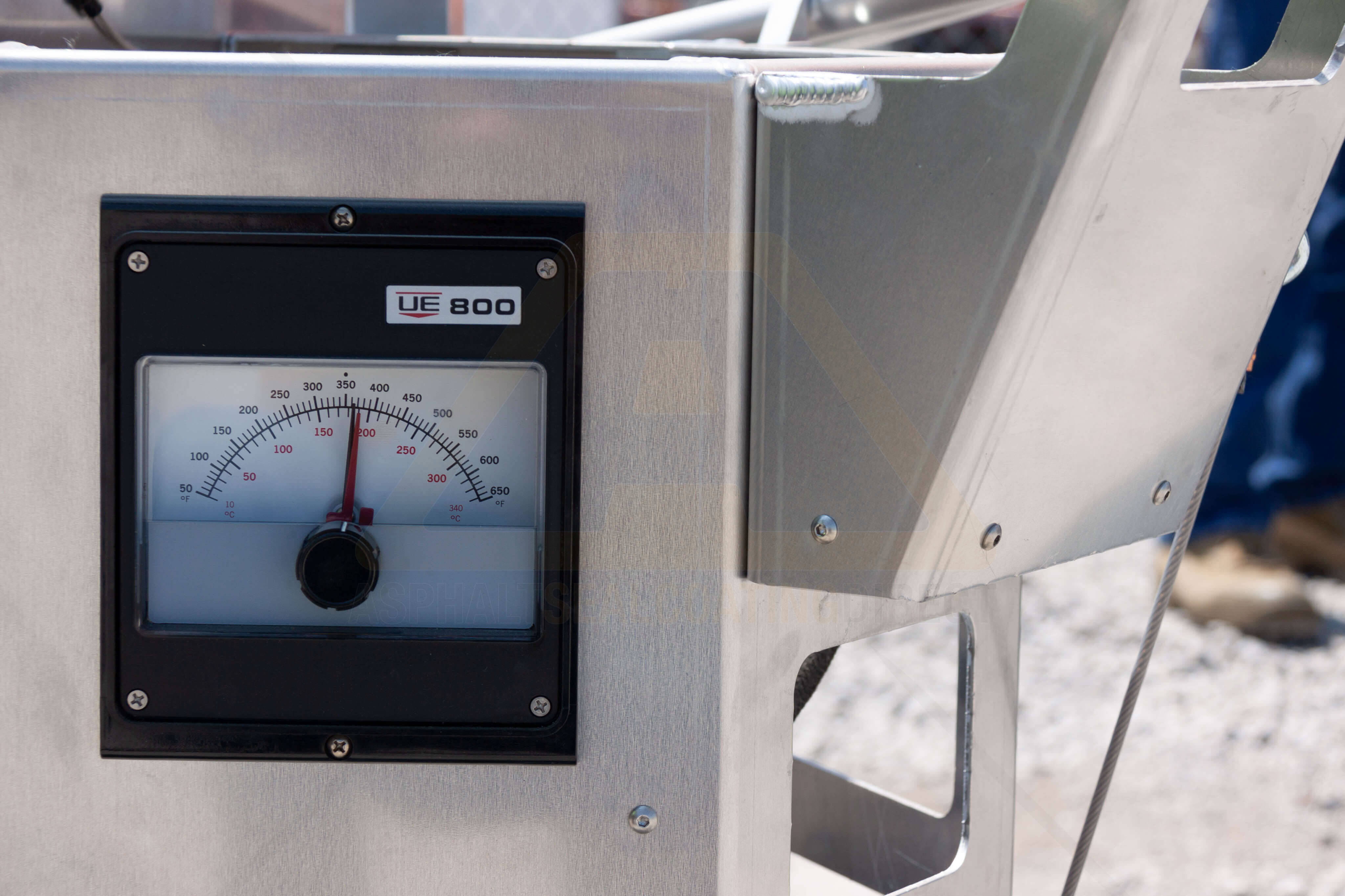 ASE Titan ThermoMark HandLiner 300 Thermoplastic Striping Machine For ...