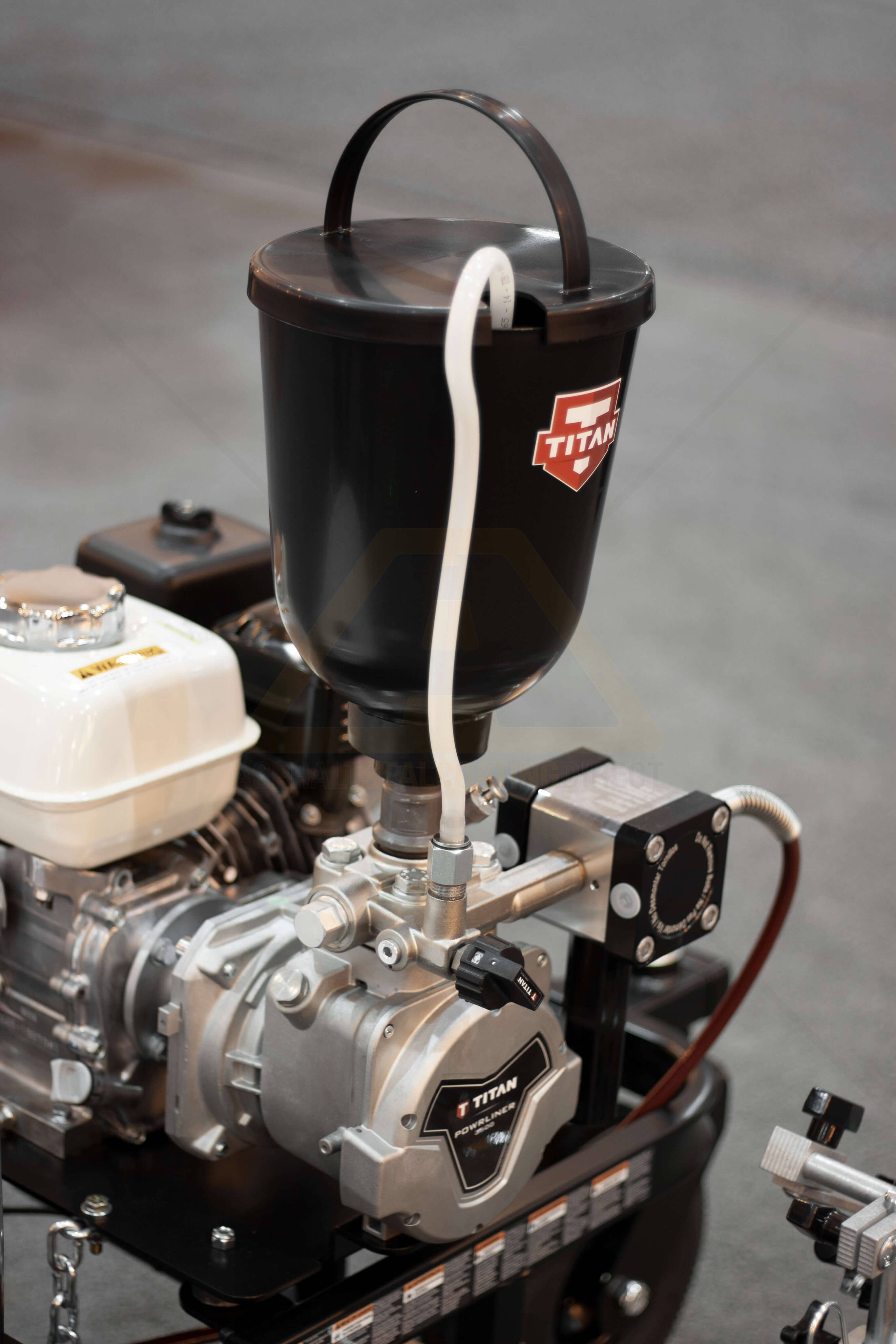 Titan Hydraulic Pump Cobra 5 Liter 1 Gallon Hopper For Sale | Asphalt ...