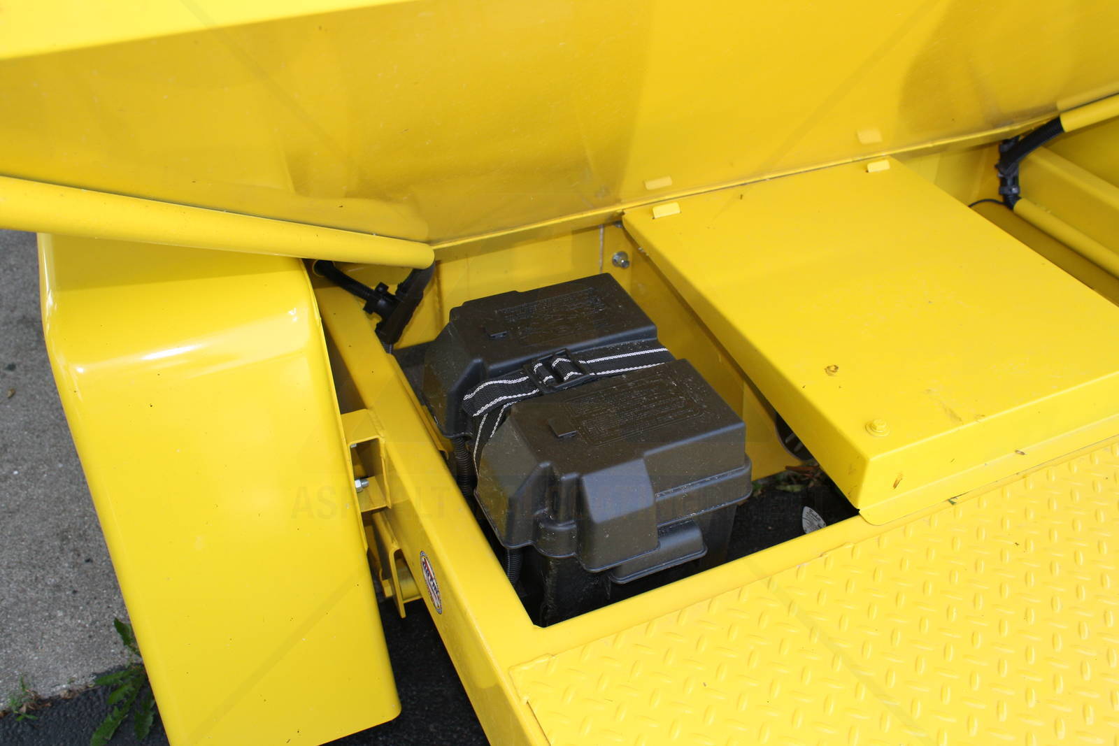 Falco 4 Ton Asphalt Hot Box Trailer for Hot or Cold Patch Asphalt For ...