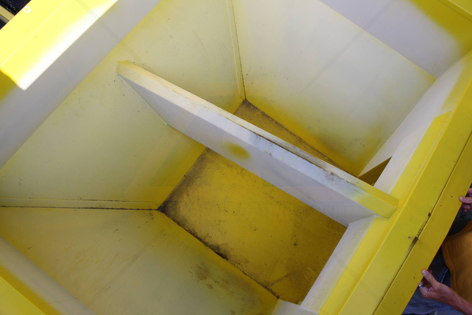 Falco 4 Ton Asphalt Hot Box Trailer for Hot or Cold Patch Asphalt For ...