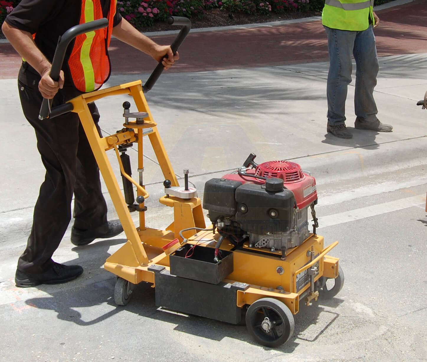 Smith LNX8 No-Groove Eraser Deluxe Gas Powered Line Marking Remover For ...